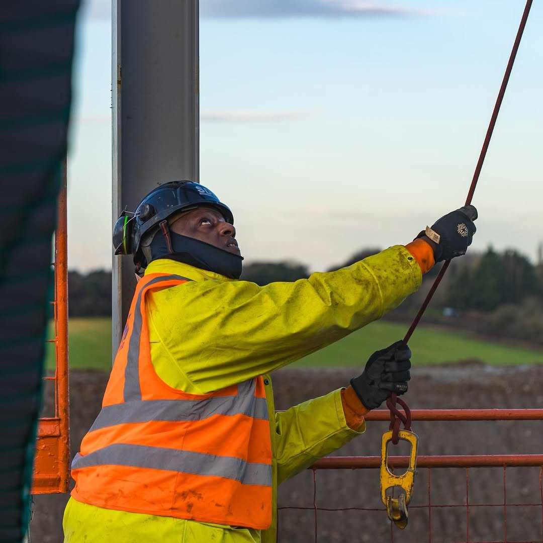 2025 Steel Structure Office Building Workshop Steelstructure Install ...