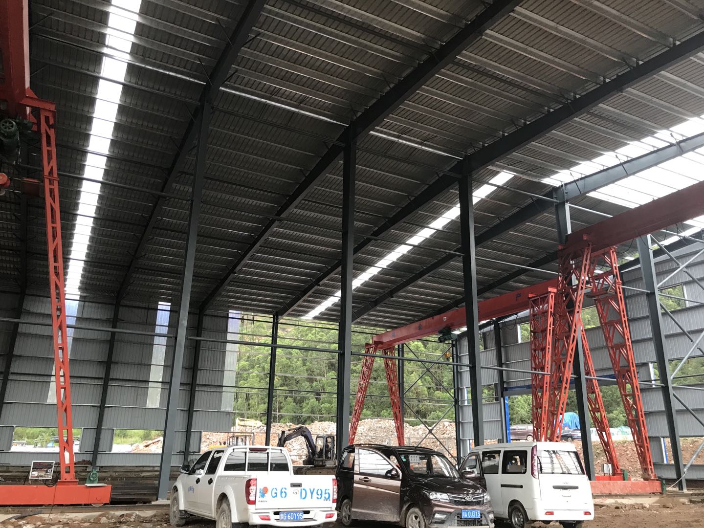 How to Build the Metal Ceiling For A Steel Construction Building?